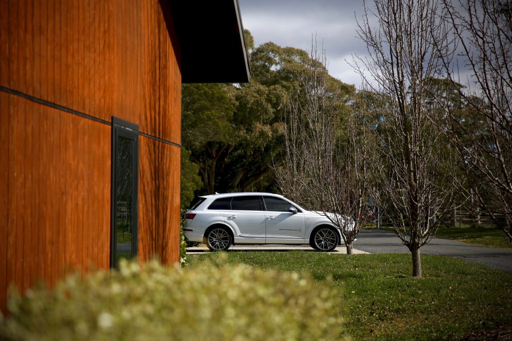 Highlands Chauffeured Hire Cars and Taxi Service | Southern Highlands